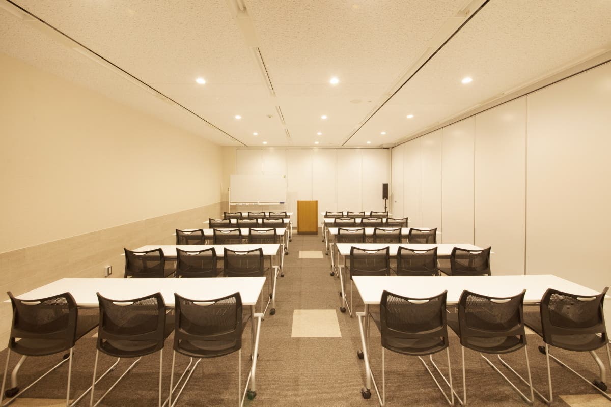 【リロの会議室　コンフォート新宿】RoomEの写真1