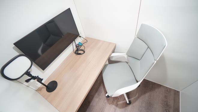 <PRIME BOOTH名古屋駅太閤通口No.1(ラージ)>名古屋駅4分🚃個室🚪光Wi-Fi📶モニター🖥電源🔌テレワーク/面接の写真1