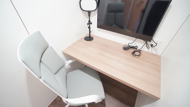 <PRIME BOOTH名古屋駅太閤通口No.2(ラージ)>名古屋駅4分🚃個室🚪光Wi-Fi📶モニター🖥電源🔌テレワーク/面接の写真1