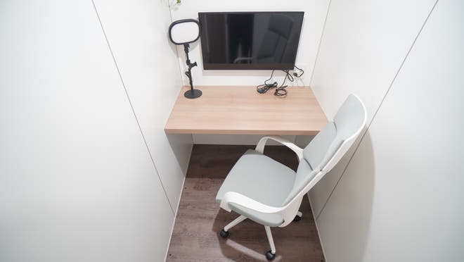 <PRIME BOOTH名古屋駅太閤通口No.6(ラージ)>名古屋駅4分🚃個室🚪光Wi-Fi📶モニター🖥電源🔌テレワーク/面接の写真5