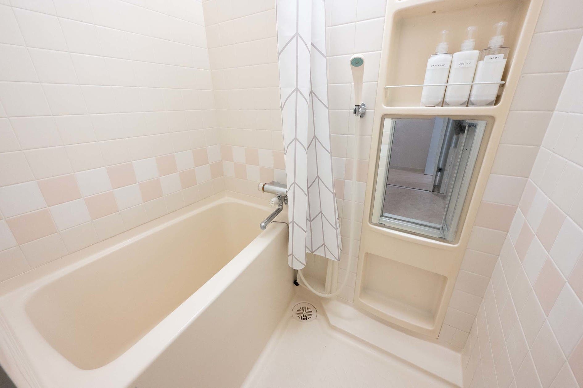 ③浴室（お風呂・シャワー）のご利用※タオル類は置いてありませんのでお近くでお買い求めくださいの画像1