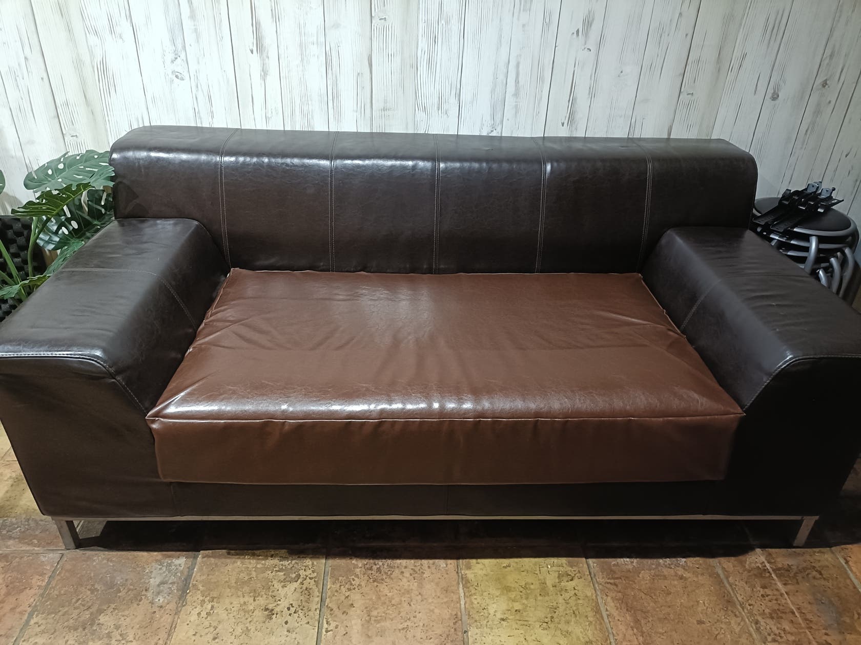 【鹿児島中央駅徒歩4分】ゲーミングPC設置,完全個室,防音,高速回線【テレワーク/esports/Zoom会議等におすすめ】の写真5