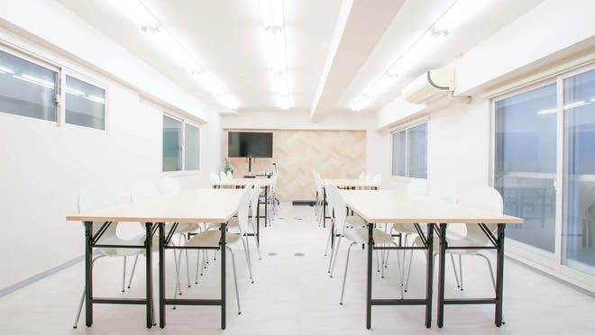 【五反田駅3分】限定価格🉐100㌅大型スクリーン/着席34名/会議/セミナー/教室/食事会/勉強会/ボドゲの写真7