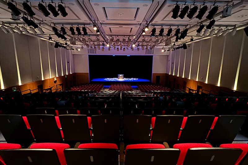 【TKPエルガーラホール】大ホールの写真2