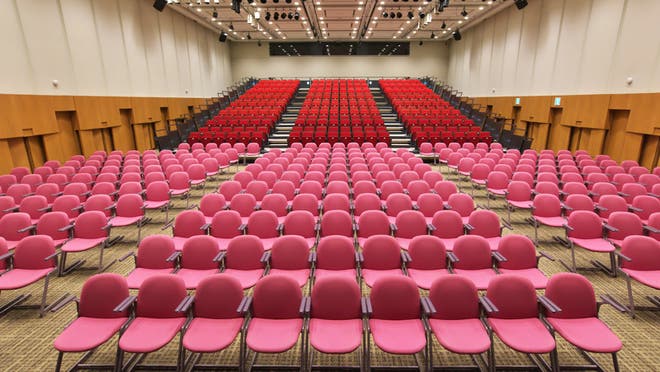 【TKPエルガーラホール】大ホールの写真3