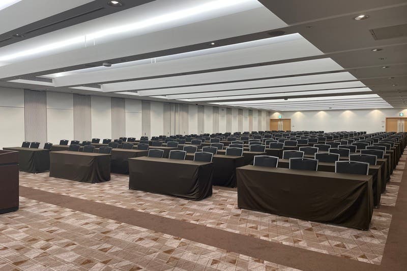 【TKPエルガーラホール】中ホール（全）の写真1