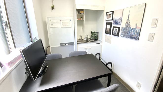 Pave 下北沢 下北沢駅3分🚶♂️ビジネス向け小会議室/控え室やお話会にも/即利用可/高速WiFi📶/モニター無料💻の写真1