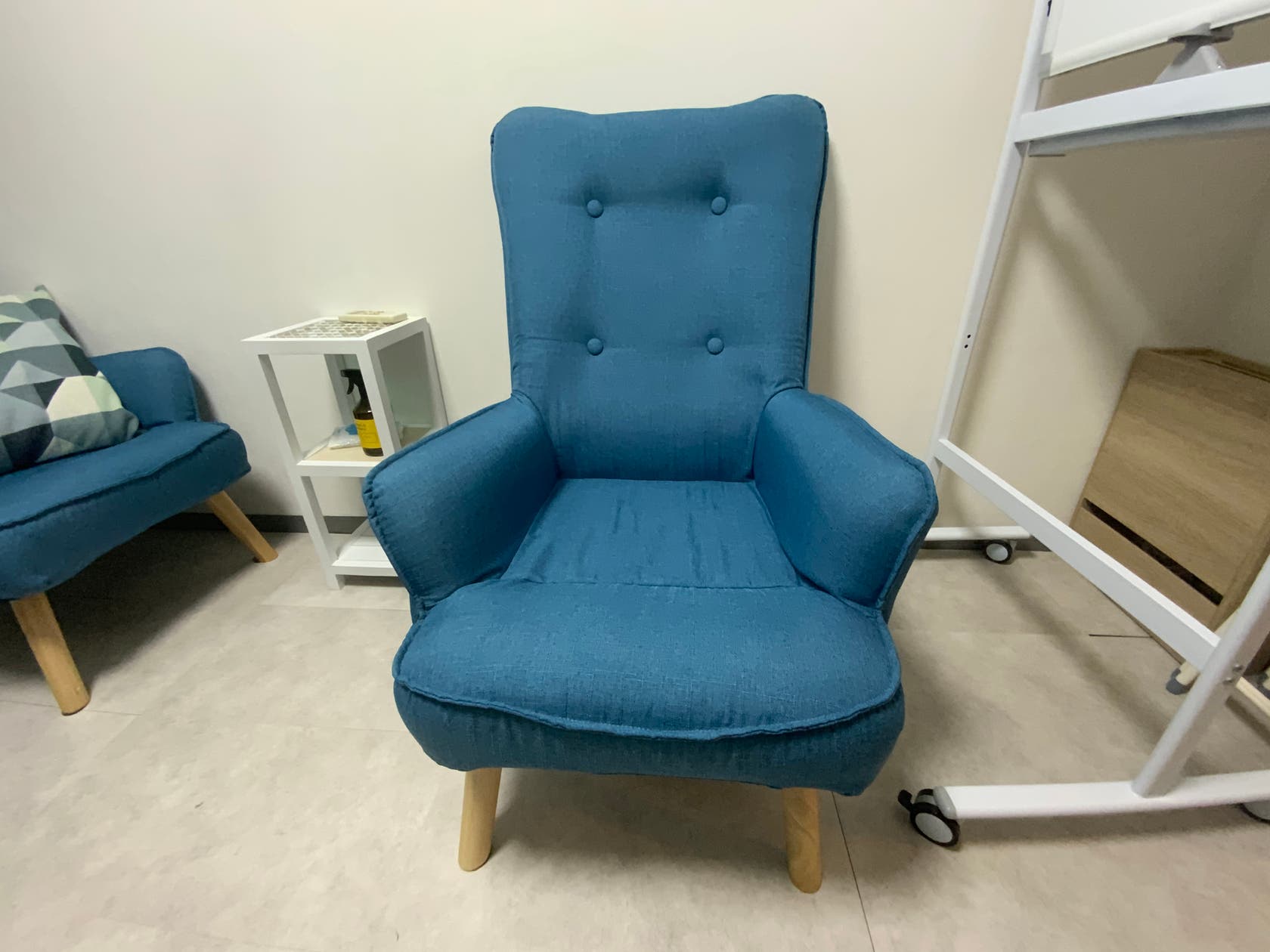 Pave 吉祥寺 駅徒歩3分個室/面接/お話会/三脚リングライト有/8〜22時即利用可/高速WiFi100Mbps/4Kモニターの写真6