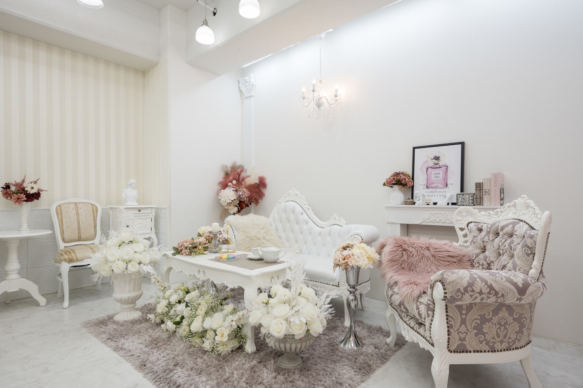 【西池袋撮影スタジオ】姫系フェミニン×ラグジュアリー×ダンディの3ゾーン撮影可｜ポートレート｜推し活｜生誕祭｜コスプレ｜楽器可の写真7