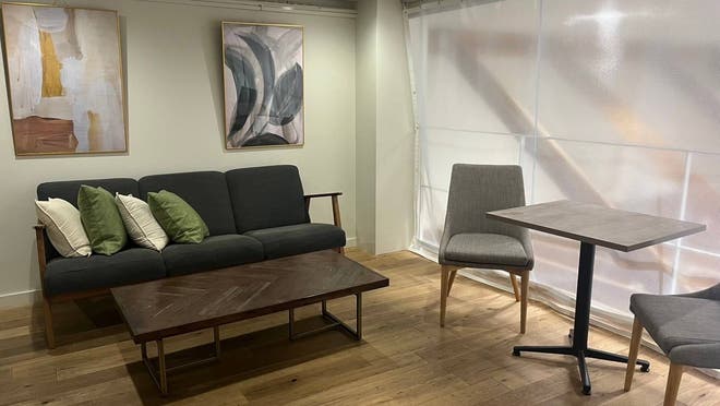 森下駅から徒歩1分のカフェのロフトスペースの写真1