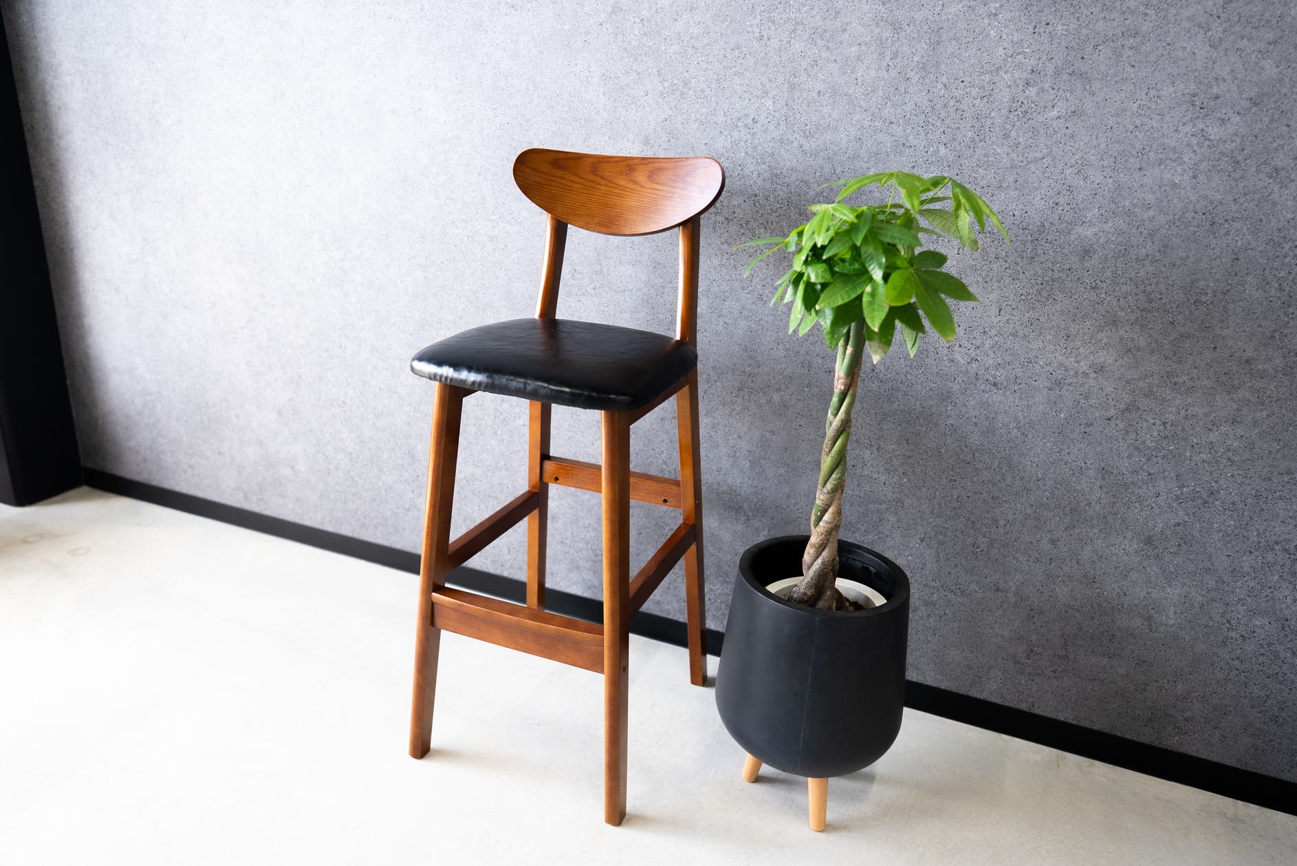 【無料駐車場付きペット可撮影スタジオ】大きな窓/自然光/モルタル調ホリゾント壁/家族写真・MV撮影・ポートレート・撮影会の写真21