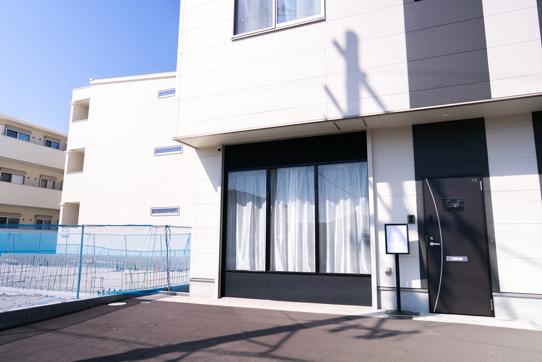 【無料駐車場付きペット可撮影スタジオ】大きな窓/自然光/モルタル調ホリゾント壁/家族写真・MV撮影・ポートレート・撮影会の写真28