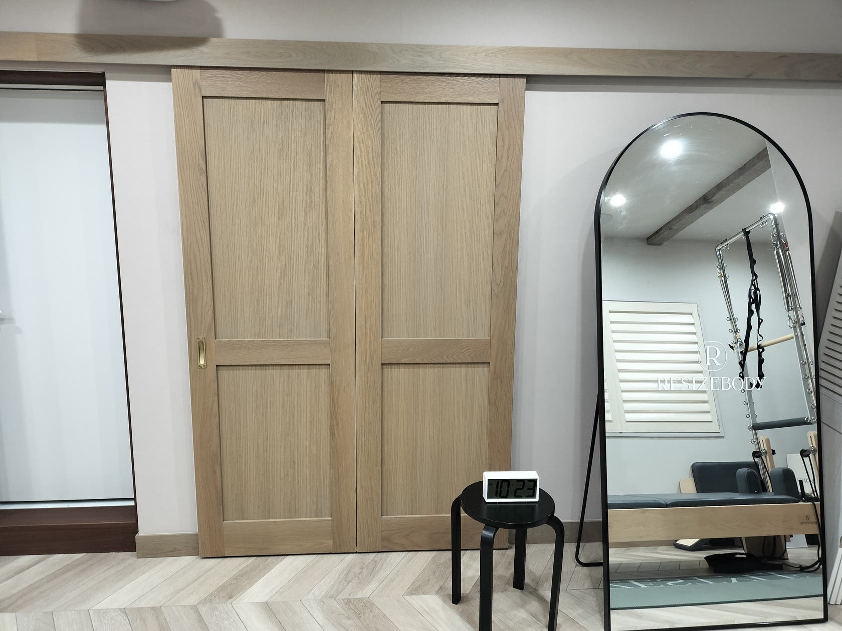 【中目黒マシンピラティス】タワー・チェア・バレル完備／目黒川沿いの落ち着いた広々ピラティス空間　当日予約10%割引の写真7