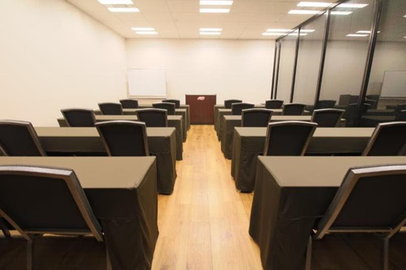 【TKPガーデンシティPREMIUMみなとみらい】カンファレンスルームKの写真1