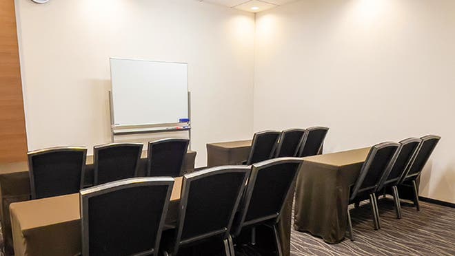 【TKPガーデンシティPREMIUM仙台西口】ミーティングルーム4Eの写真2