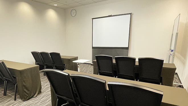 【TKPガーデンシティPREMIUM仙台西口】ミーティングルーム4Fの写真1