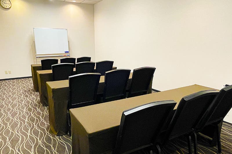 【TKPガーデンシティPREMIUM仙台西口】ミーティングルーム4Gの写真2
