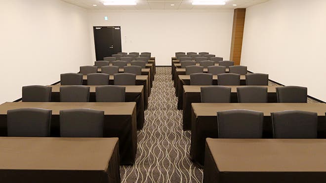 【TKPガーデンシティPREMIUM仙台西口】カンファレンスルーム4Jの写真1