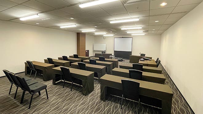 【TKPガーデンシティPREMIUM仙台西口】カンファレンスルーム4Jの写真3