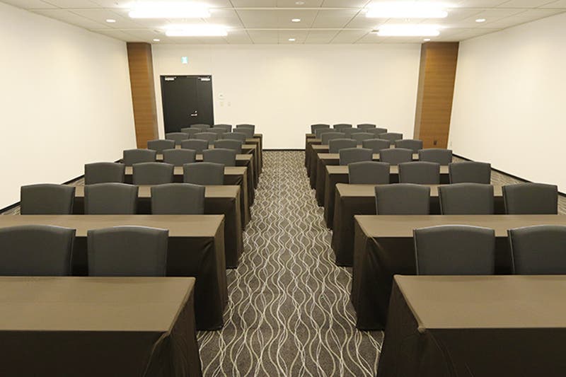 【TKPガーデンシティPREMIUM仙台西口】カンファレンスルーム4Kの写真2