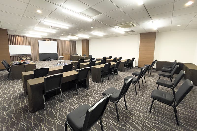 【TKPガーデンシティPREMIUM仙台西口】カンファレンスルーム5Dの写真3