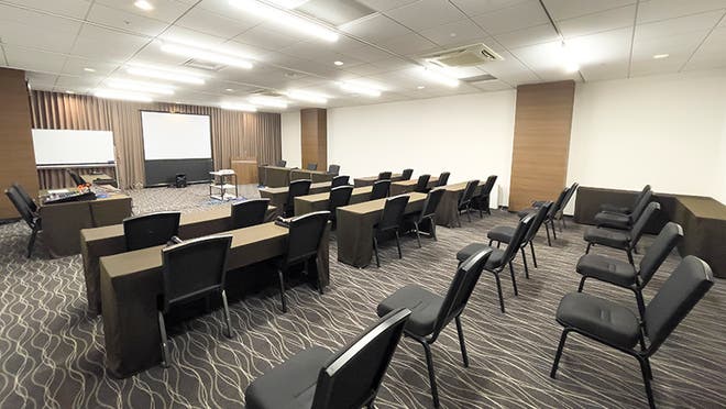 【TKPガーデンシティPREMIUM仙台西口】カンファレンスルーム5Dの写真3