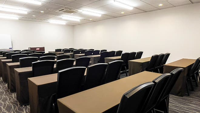 【TKPガーデンシティPREMIUM仙台西口】カンファレンスルーム5Jの写真2