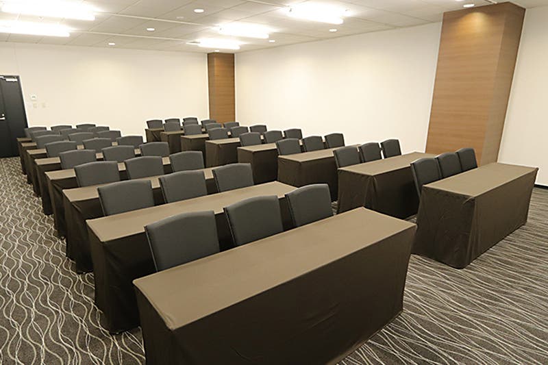 【TKPガーデンシティPREMIUM仙台西口】カンファレンスルーム5Kの写真2