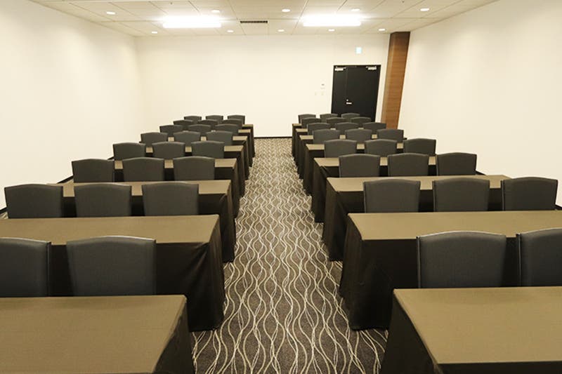 【TKPガーデンシティPREMIUM仙台西口】カンファレンスルーム5Lの写真1