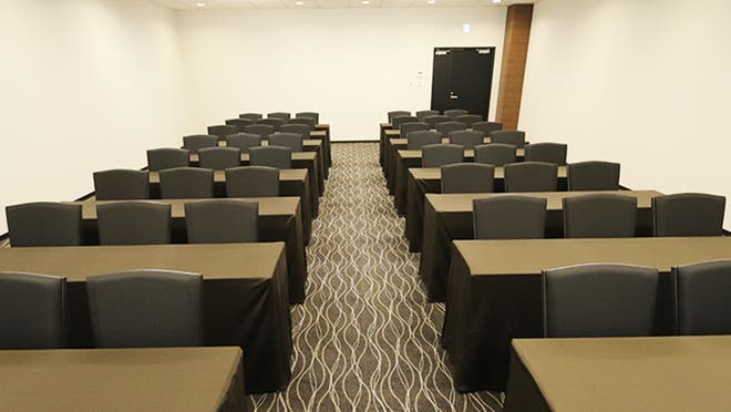 【TKPガーデンシティPREMIUM仙台西口】カンファレンスルーム5Lの写真1
