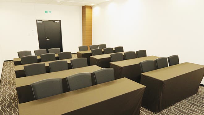 【TKPガーデンシティPREMIUM仙台西口】ミーティングルーム5Mの写真2