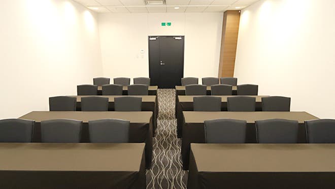 【TKPガーデンシティPREMIUM仙台西口】ミーティングルーム5Mの写真3