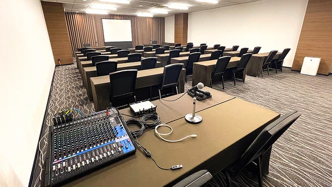 【TKPガーデンシティPREMIUM仙台西口】カンファレンスルーム6Dの写真3