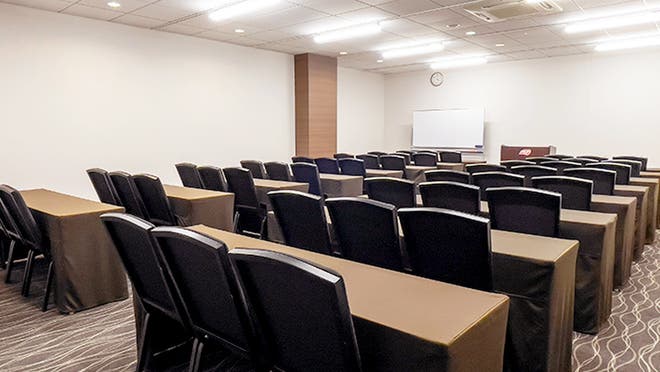 【TKPガーデンシティPREMIUM仙台西口】カンファレンスルーム6Jの写真1