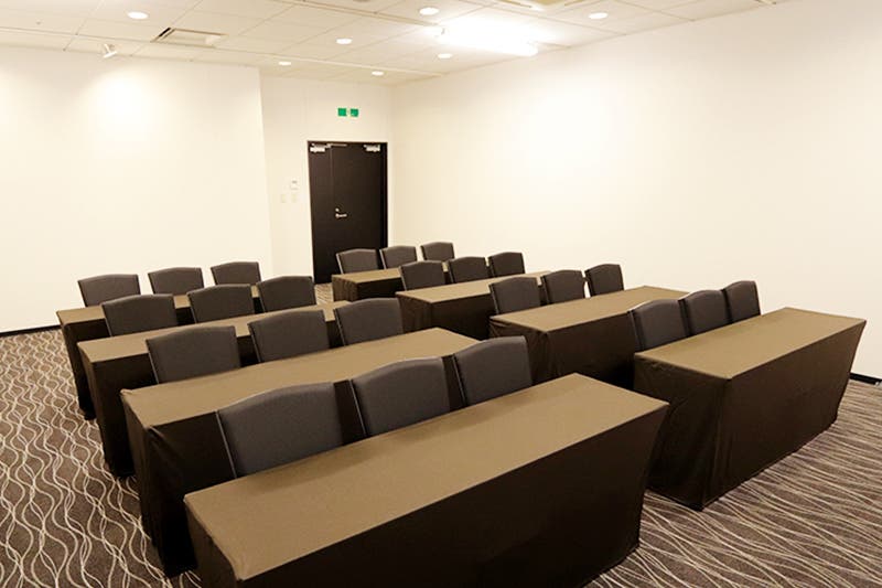 【TKPガーデンシティPREMIUM仙台西口】ミーティングルーム6Nの写真1