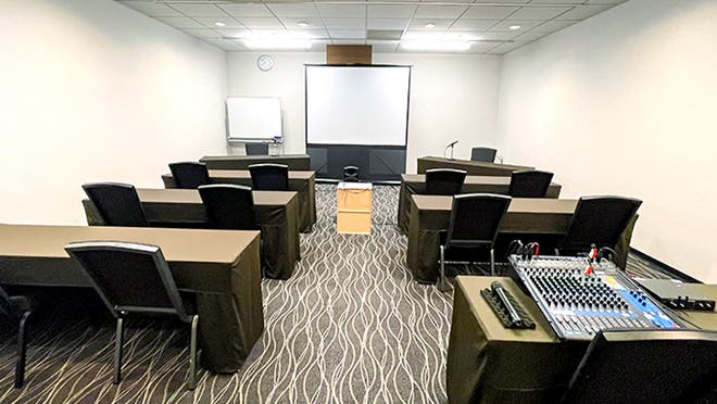 【TKPガーデンシティPREMIUM仙台西口】ミーティングルーム6Nの写真3