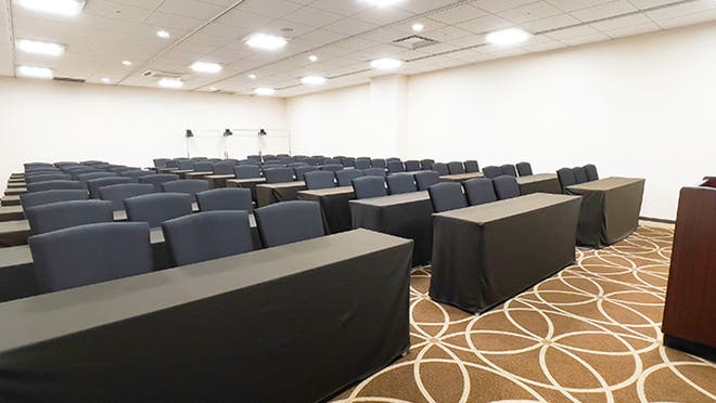 【TKPガーデンシティPREMIUM仙台西口】カンファレンスルーム7Gの写真1