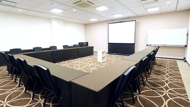 【TKPガーデンシティPREMIUM仙台西口】カンファレンスルーム7Jの写真3