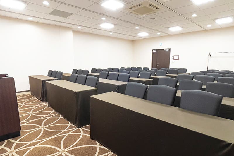 【TKPガーデンシティPREMIUM仙台西口】カンファレンスルーム7Kの写真1