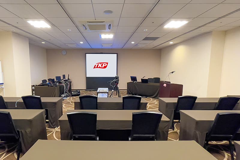【TKPガーデンシティPREMIUM仙台西口】カンファレンスルーム7Kの写真3