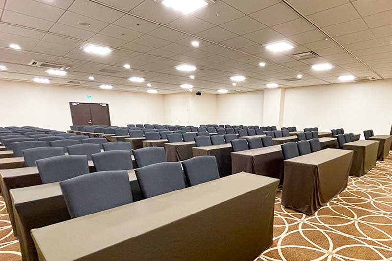 【TKPガーデンシティPREMIUM仙台西口】ホール8Bの写真1