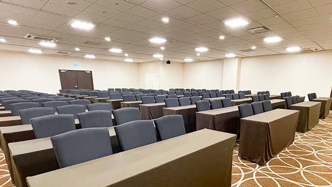 【TKPガーデンシティPREMIUM仙台西口】ホール8Bの写真1