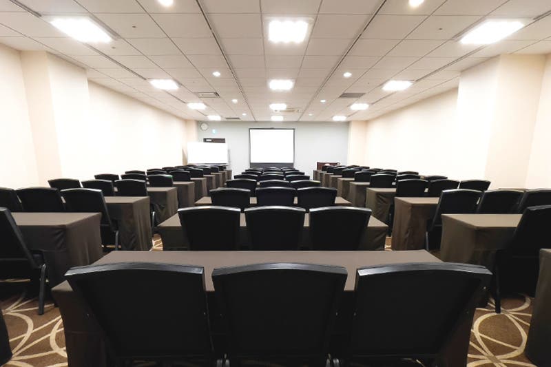 【TKPガーデンシティPREMIUM仙台西口】カンファレンスルーム8Gの写真1