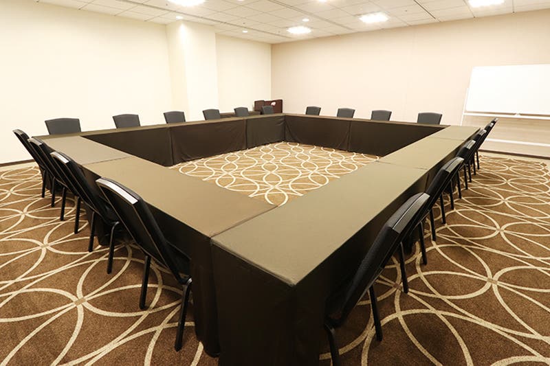 【TKPガーデンシティPREMIUM仙台西口】カンファレンスルーム8Kの写真2