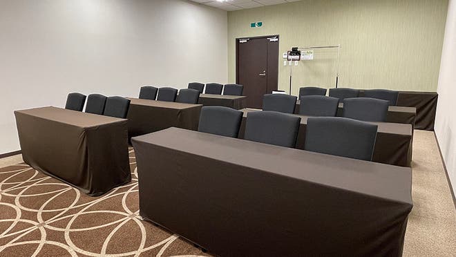 【TKPガーデンシティPREMIUM仙台西口】ミーティングルーム8Lの写真3