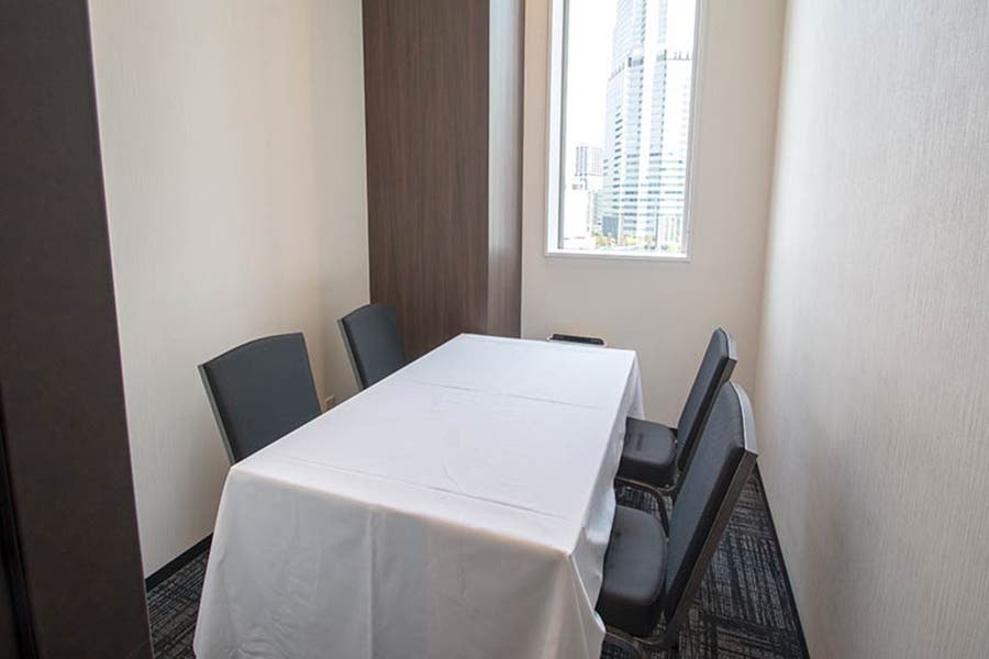 【TKPガーデンシティPREMIUM品川】ミーティングルーム6Bの写真1
