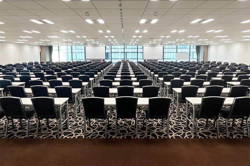 【TKPガーデンシティPREMIUM品川HEART】ホール8Bの写真2