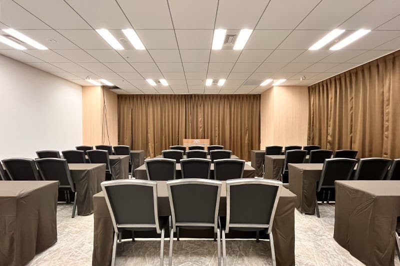 【TKPガーデンシティPREMIUM品川HEART】カンファレンスルーム8Dの写真2