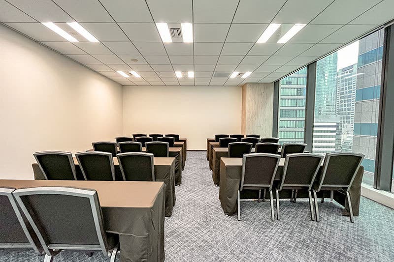 【TKPガーデンシティPREMIUM品川HEART】ミーティングルーム8Fの写真1