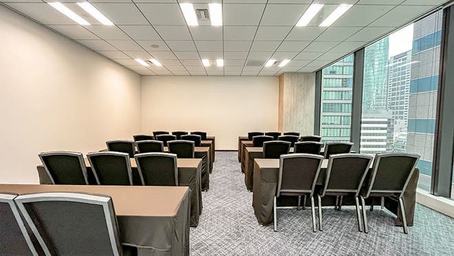 【TKPガーデンシティPREMIUM品川HEART】ミーティングルーム8Fの写真1